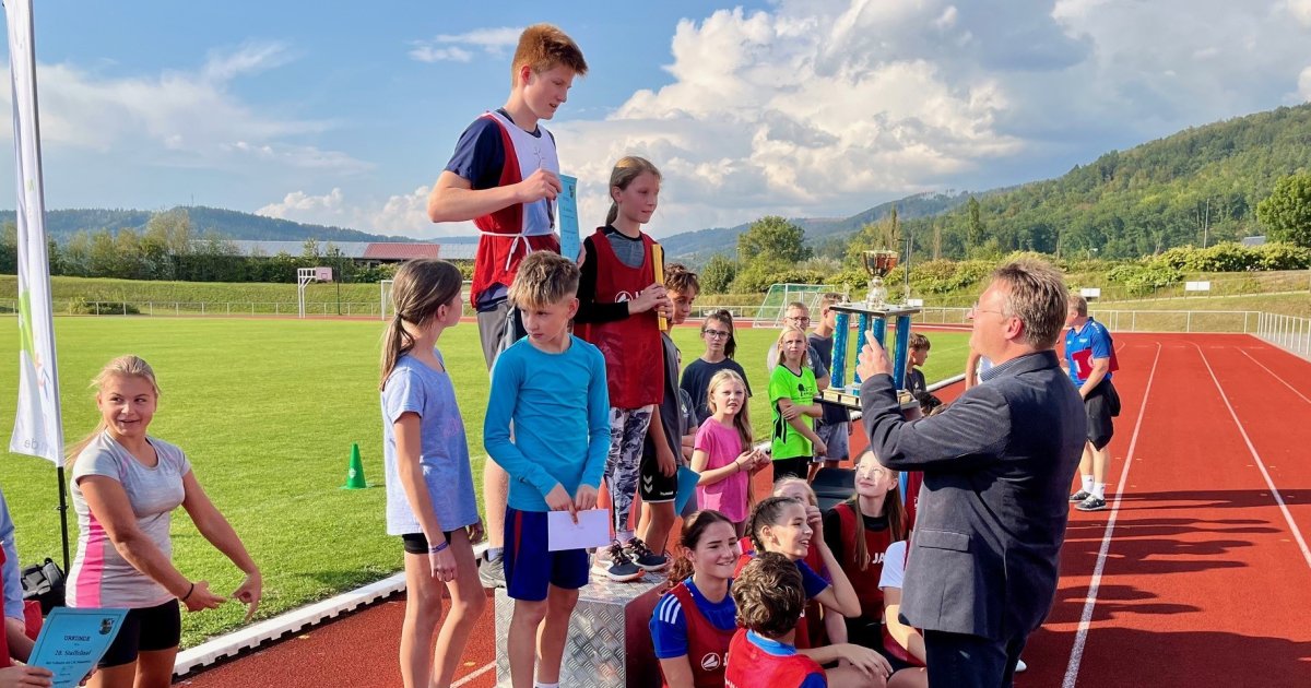 Staffellauf der Schulen des Landkreises Sonneberg | Landkreis Sonneberg